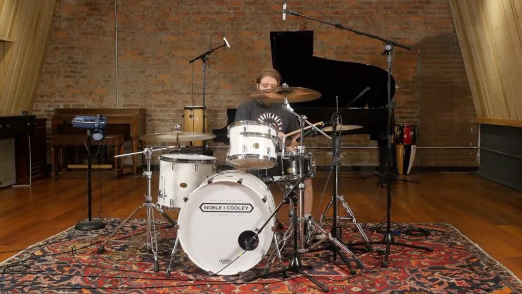 A Quick & Easy 4-Mic Setup for Drum Kits - Sound Pure